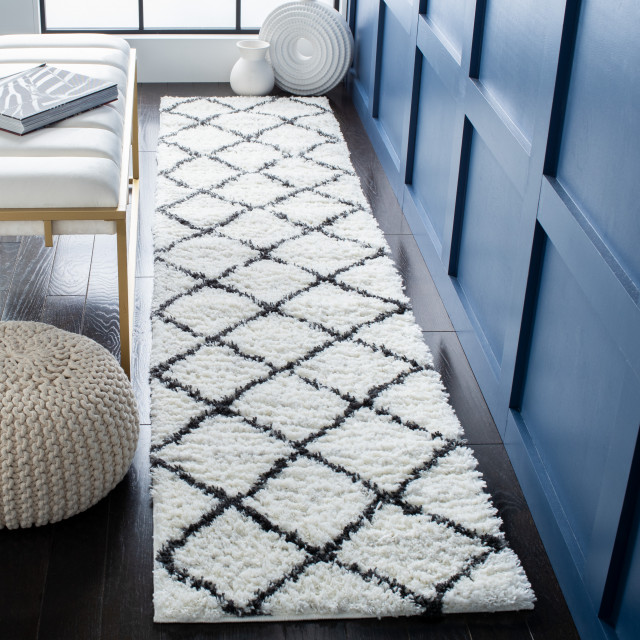 Safavieh August Shag Aug502A Trellis, Shag Rug, Ivory and Black, 8'0 ...