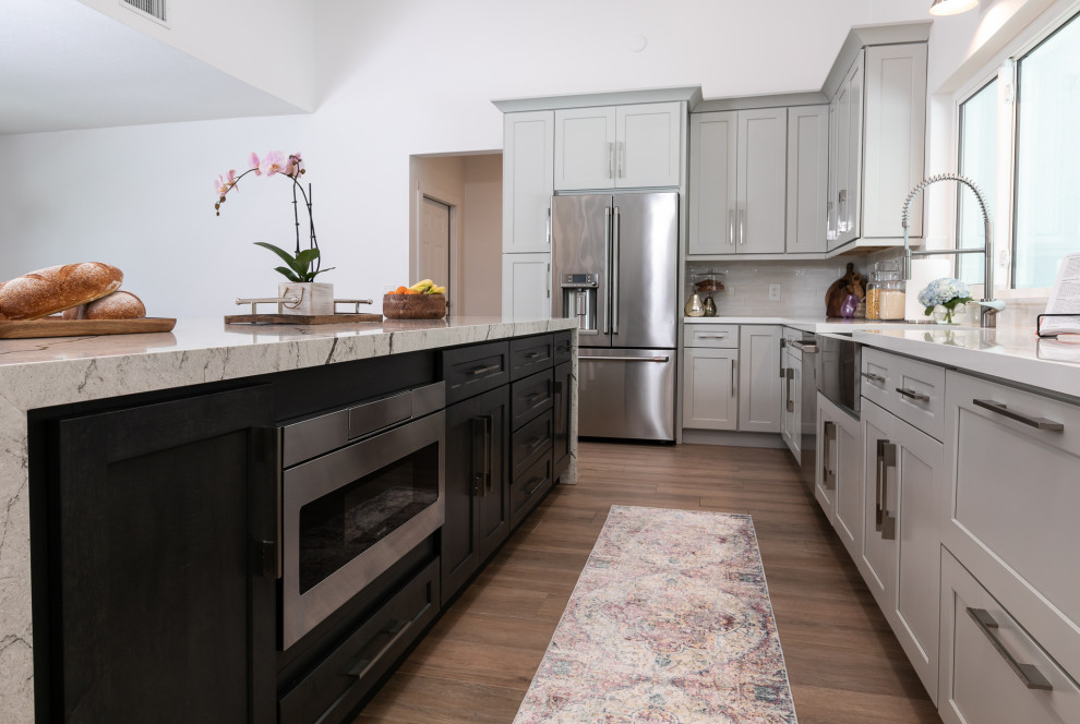 Modern Farmhouse Kitchen in Wellington Florida - Farmhouse - Kitchen - Miami - by OC ...