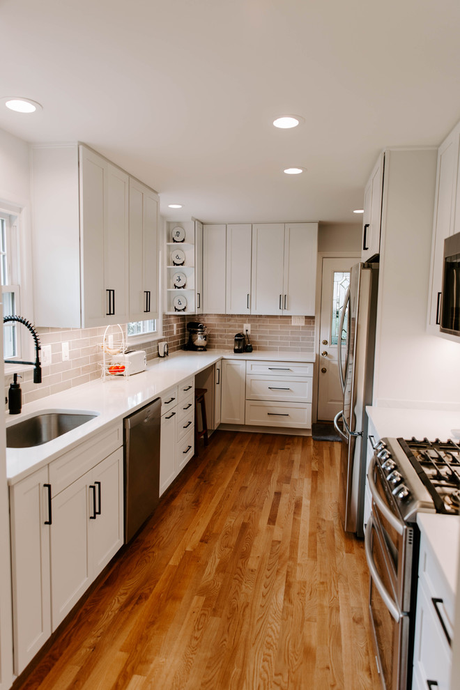 Lyndale in Dove White - KraftMaid - Modern - DC Metro - by Mid South ...