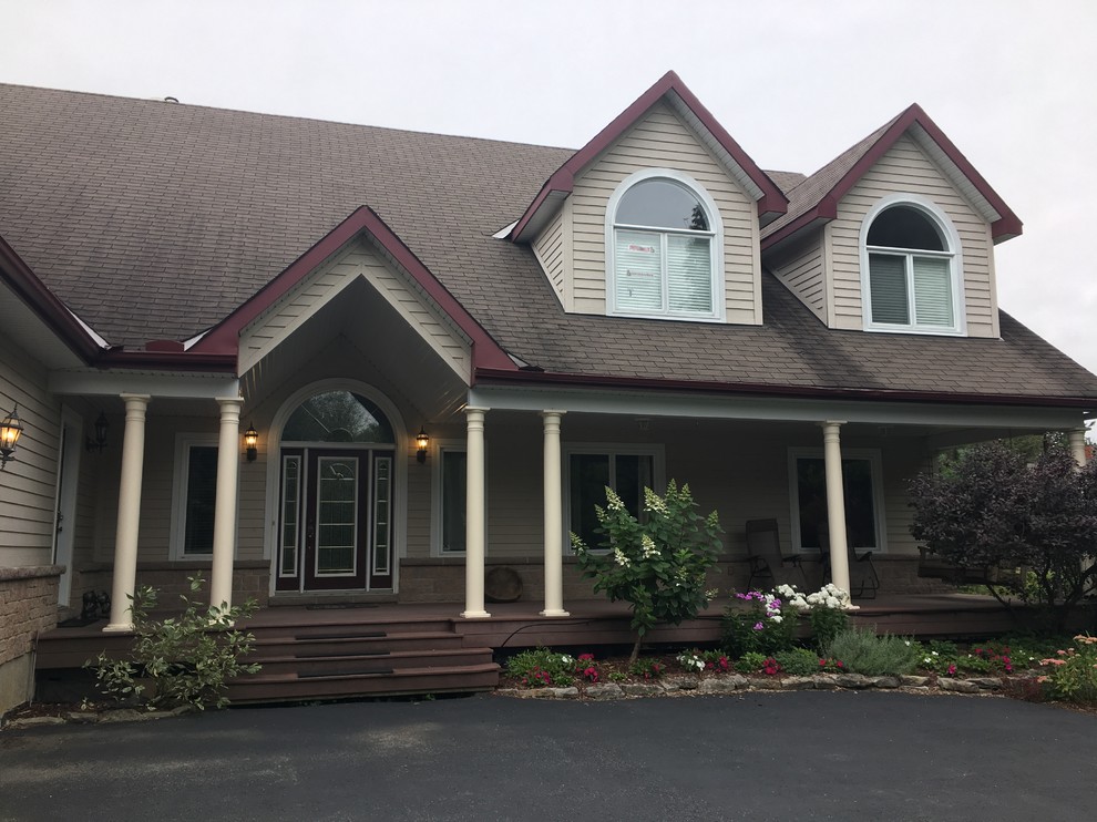 Round or square columns for our cape cod home?