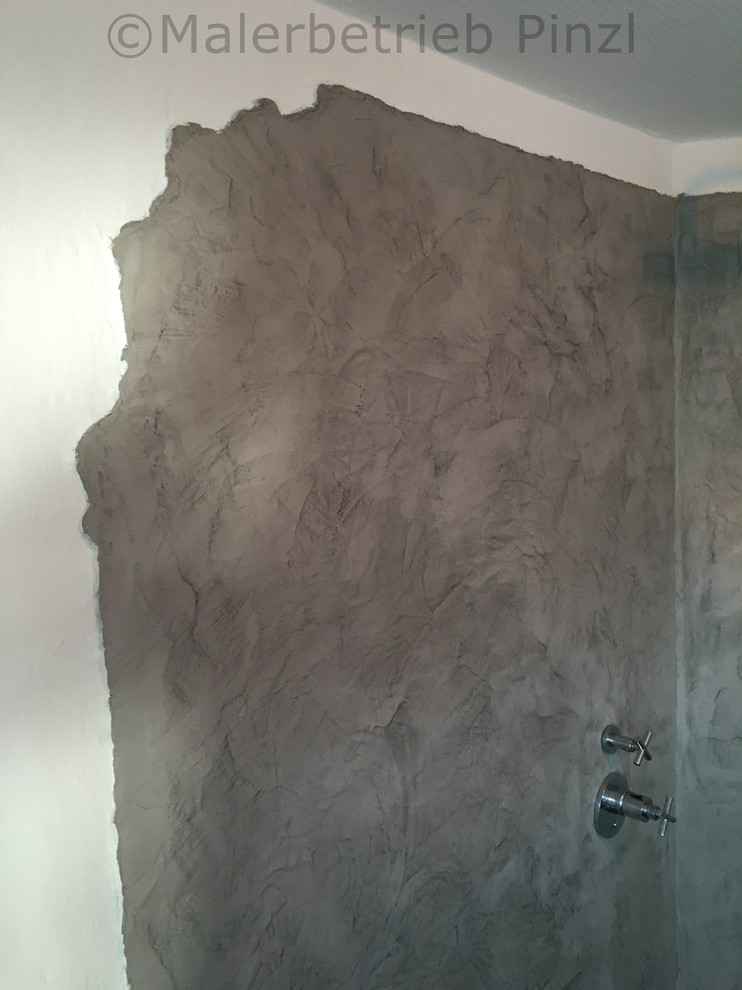 Duschbad mit fugenlosem Designbelag - Rustikal - Köln - von ...