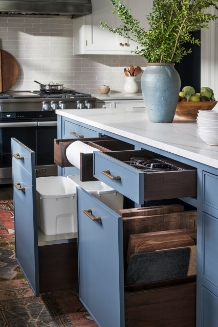 10 Kitchen Island Features Pros Always Recommend