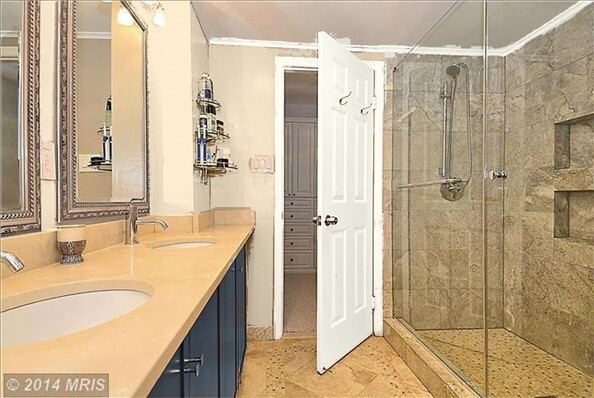 Poll: Bathroom colors to help with mismatched tile