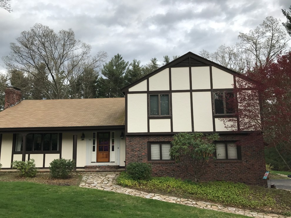 De-tudoring our tudor