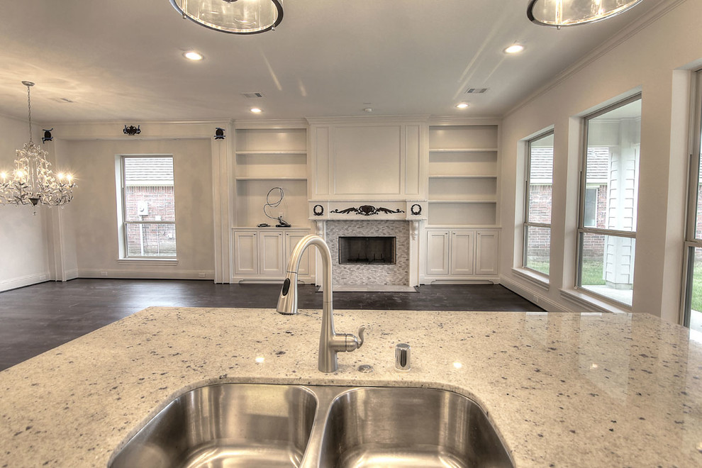 Monterrey Road Lake Conroe - Traditional - Houston - by Royal Texan ...