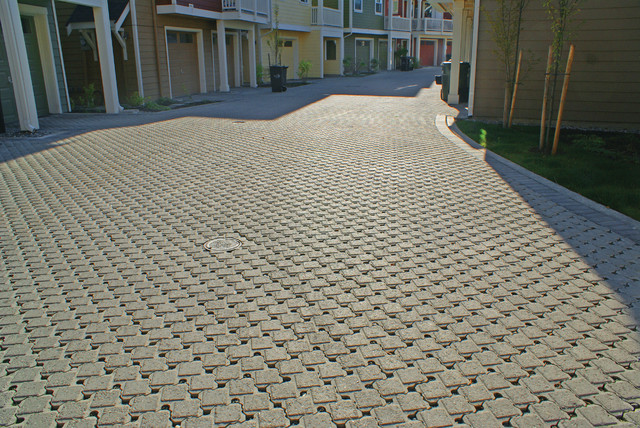 Permeable Paver Driveways/Parking Lots - Industriel - Seattle - par ...