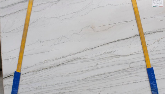 What color quartz to pair w/Florida Wave quartzite kitchen island?