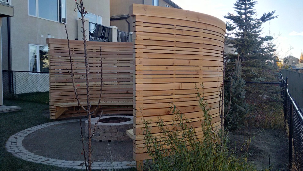 Curved Privacy Screen - Modern - Calgary - by Stephen Merritt Carpentry ...