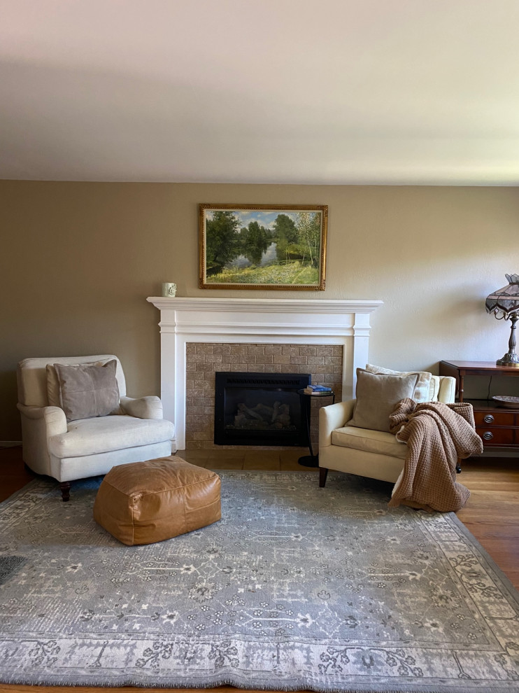 9 Seating Alternatives for a No-sofa Living Room | Houzz
