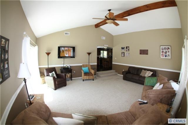 How to set up this family room?