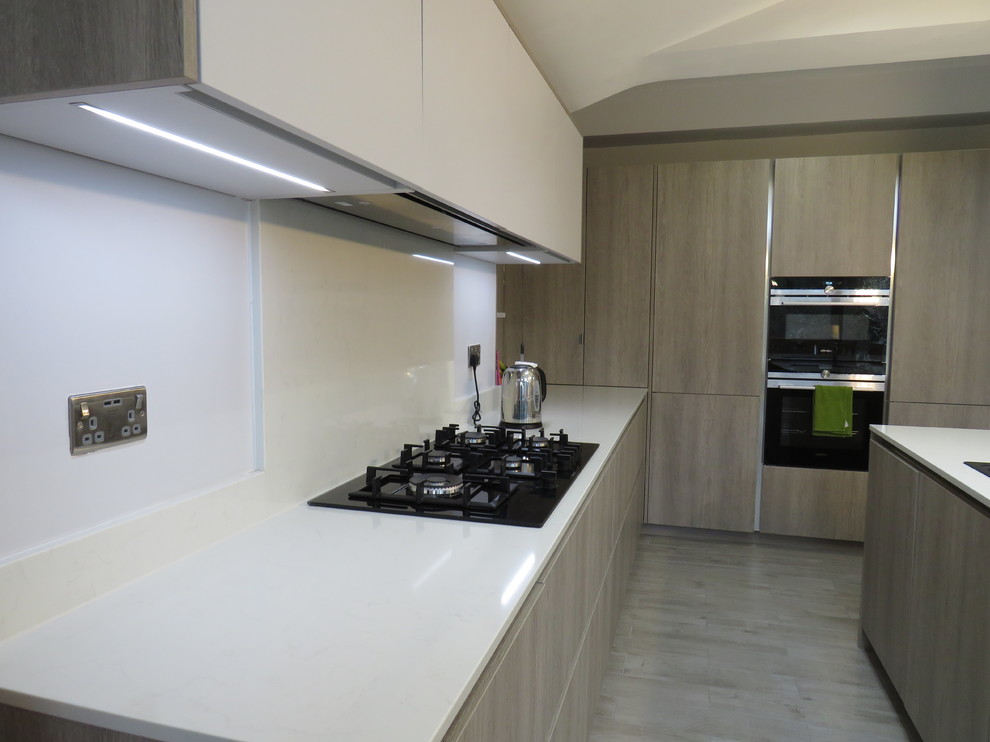 Arcos Vertical Iceland & Arcos Matt Celest Kitchen - Contemporary ...