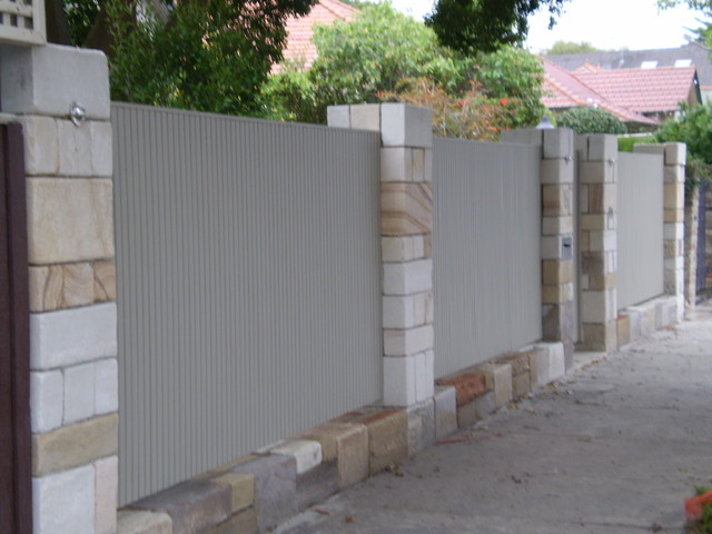 Sandstone front fence - Transitional - Perth | Houzz AU