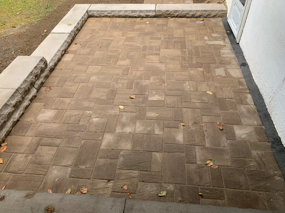 Backyard Lower Paver Patio and Walkway - Contemporary - Patio - Newark ...