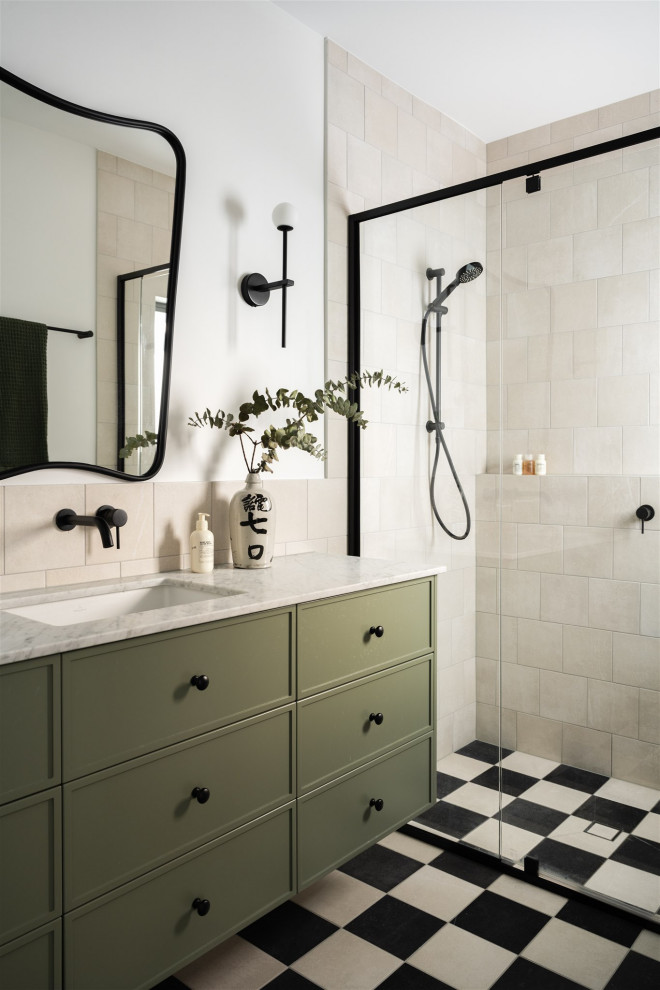 Classic Parkside Family Home - Mediterranean - Bathroom - Brisbane - by ...