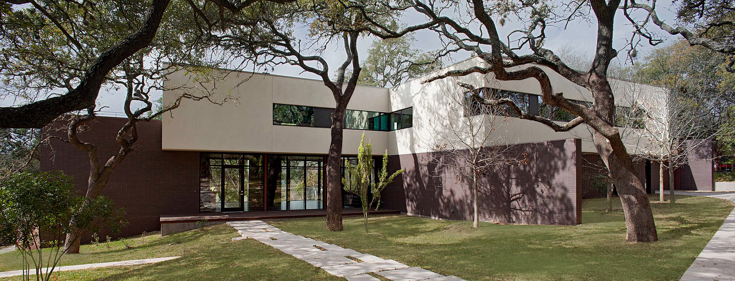 Ribbon Windows: Openness, Privacy and Cool, Modern Design