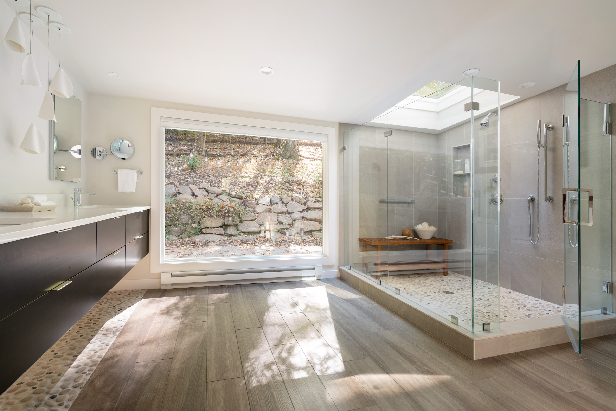 Ranch Style Contemporary Bath