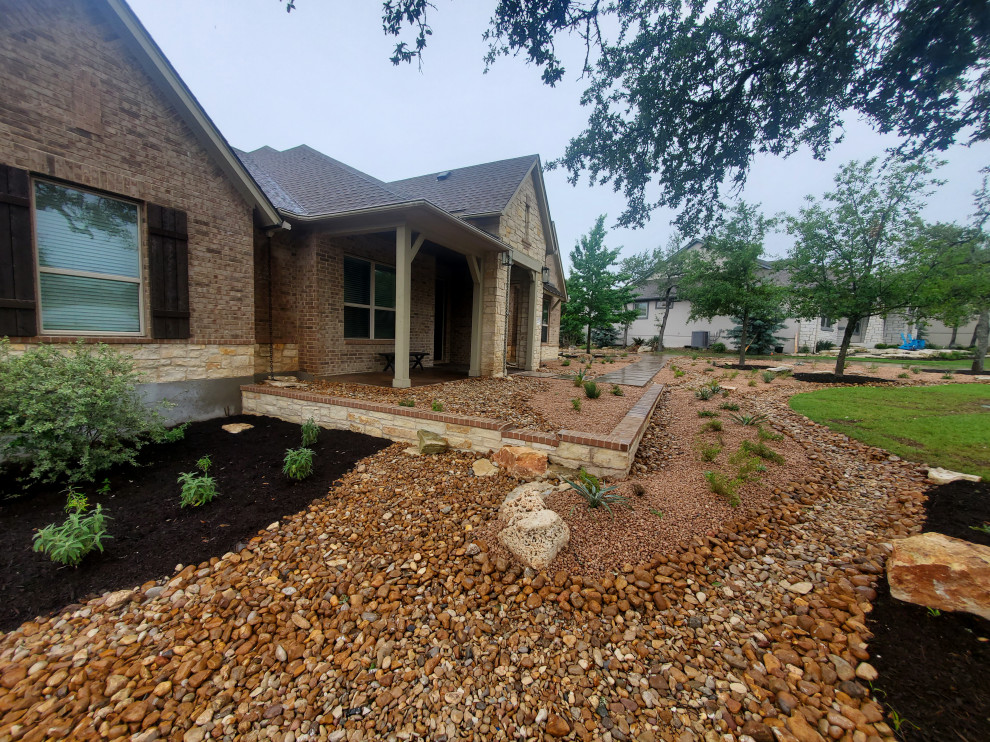 Southwest Swale Way - Retaining Wall and Beds - Southwestern ...