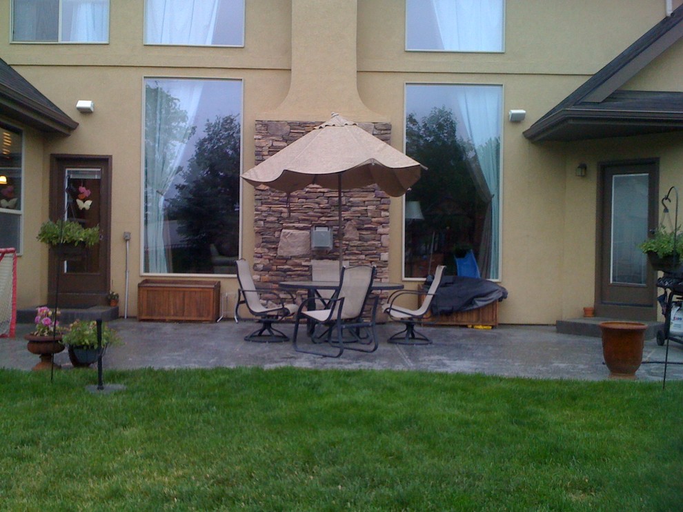 Not sure how to make our patio "work"