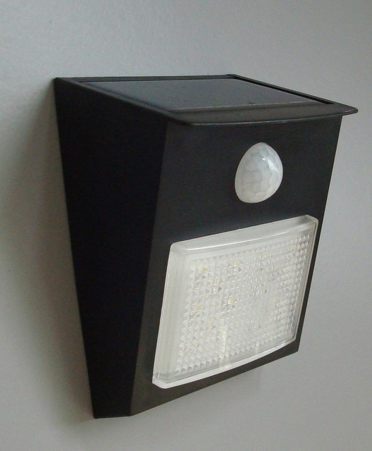 Super Bright Solar Nite Guard - Contemporary - Outdoor Flood And Spot ...