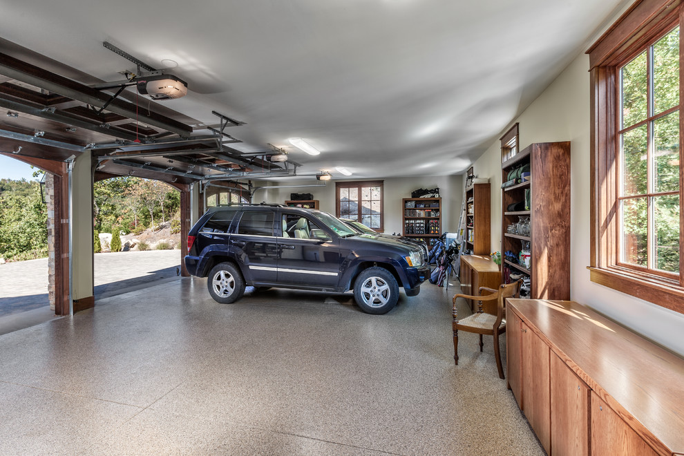 SC Custom European Mountain Home Garage - Classique Chic - Garage ...
