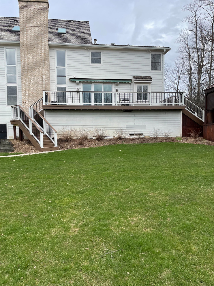 Dark Roast Timbertech Re-deck in Barrington, IL - Traditional - Deck ...