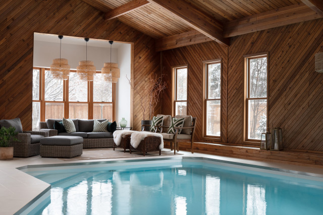 Design-Build Firm Freshens Up an Indoor Pool for Entertaining