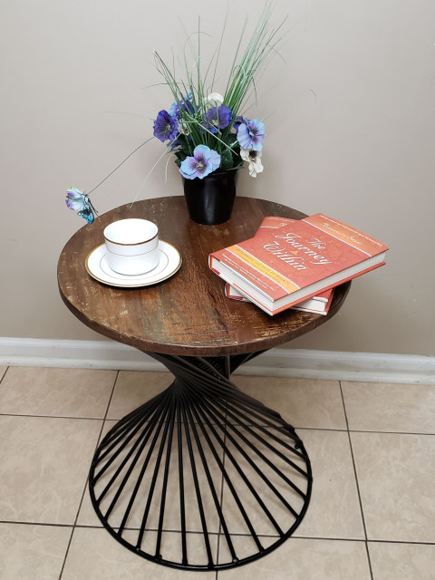 Industrial 20 Inch Accent Table with Reclaimed wood Round top and Iron ...