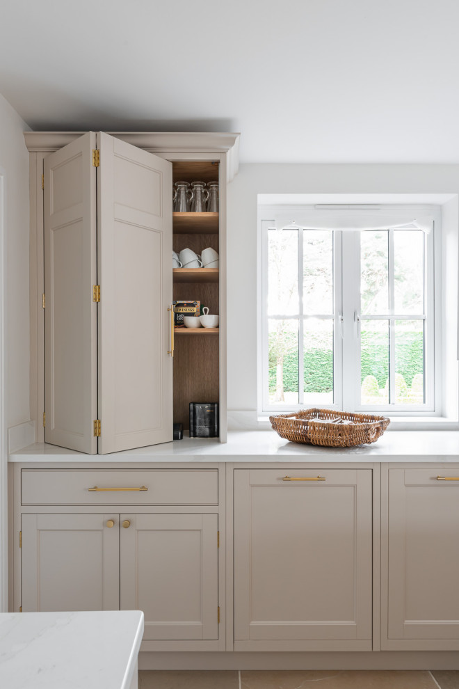A Stately Surrey Home - Traditional - Kitchen - Surrey - by Chisholm ...