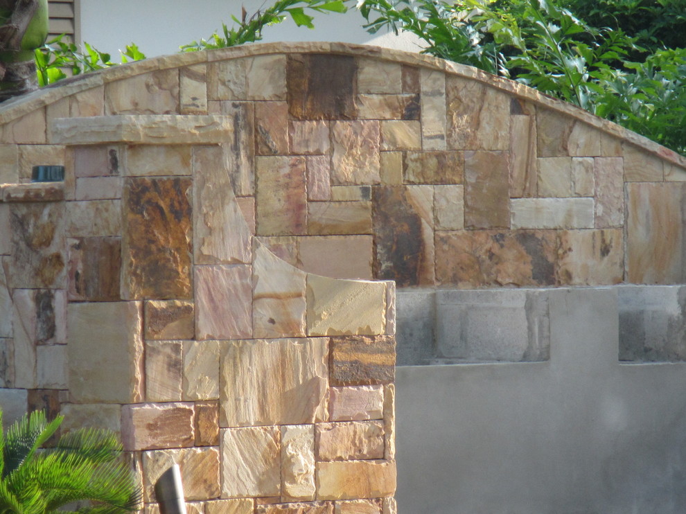 Stone in the Landscape - Contemporain - Miami - par Matthew Giampietro ...
