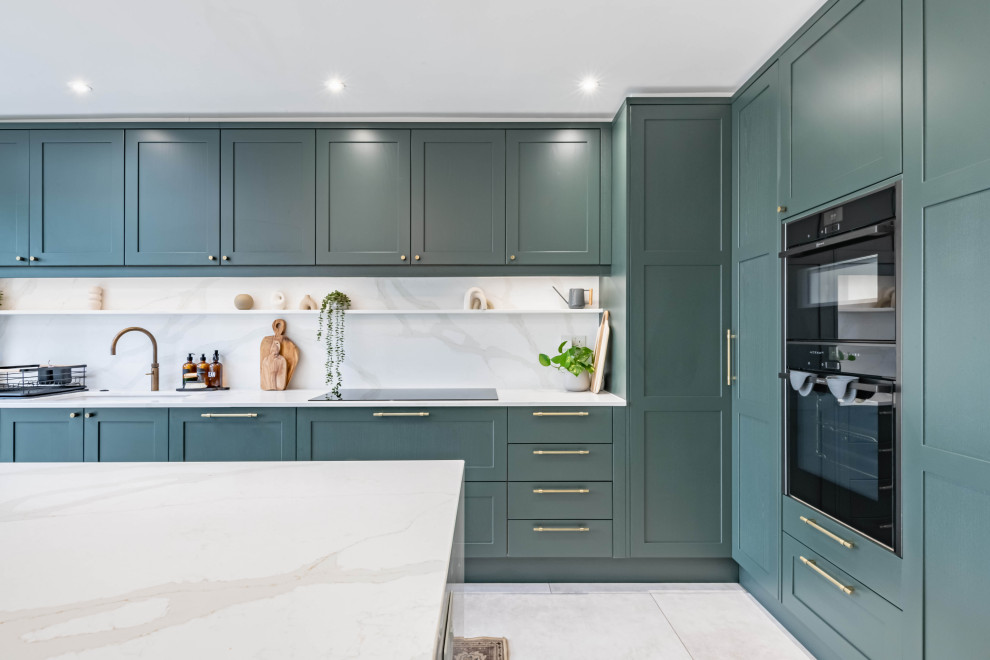 Deep Forest Green Shaker Kitchen - Traditional - Kitchen - London - by ...