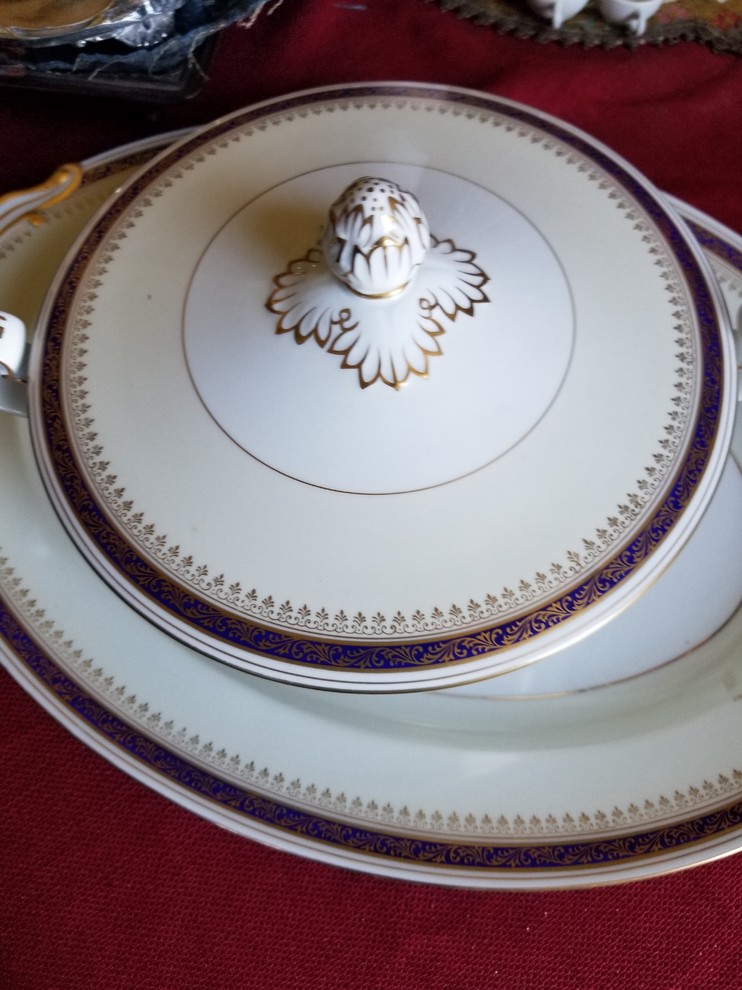 Trying to identify china pattern