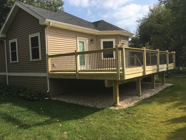 Wood Deck Design in Island Lake, IL by Archadeck of Chicagoland ...