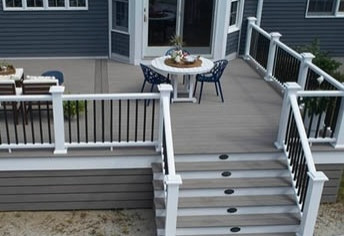 Straight vs. angled deck boards? | Houzz Forum