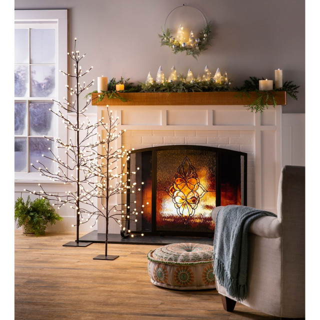 Plow & Hearth Large Lighted Mini Globe Tree, 6'H with 240 Lights ...