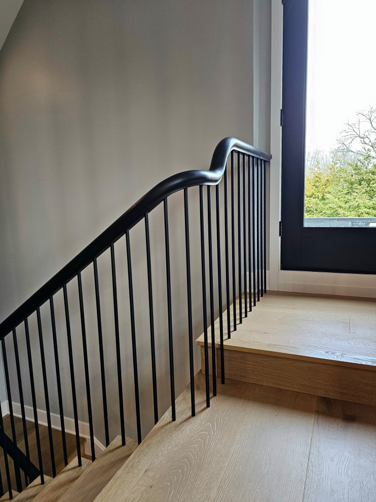 115_Stunning Continuous Rail System on 3 Story Floating Stairs ...