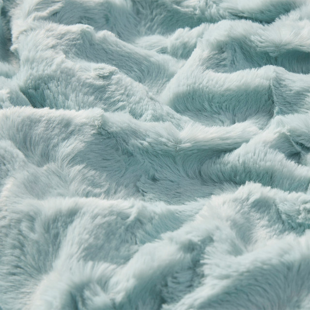 Madison Park Zuri Oversized Faux Fur Throw, Aqua - Contemporary ...
