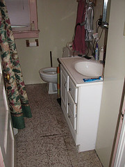 quite possibly the worst bathroom in the world: TRANSFORMED | Houzz Forum