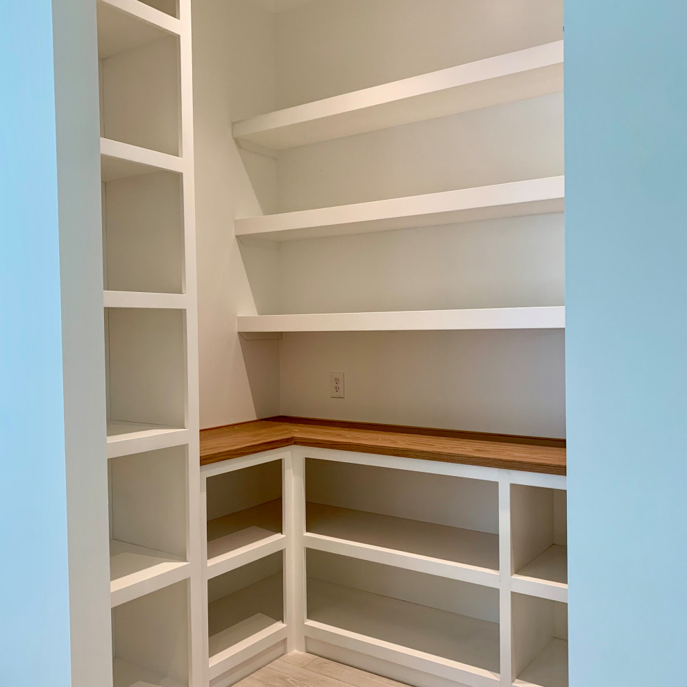 White Oak Walk In Pantry - Moderne - Cuisine - Atlanta - par 62 Screws ...