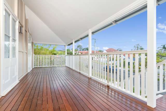 Coorparoo - Queenslander Renovation - Beach Style - Deck - Brisbane ...