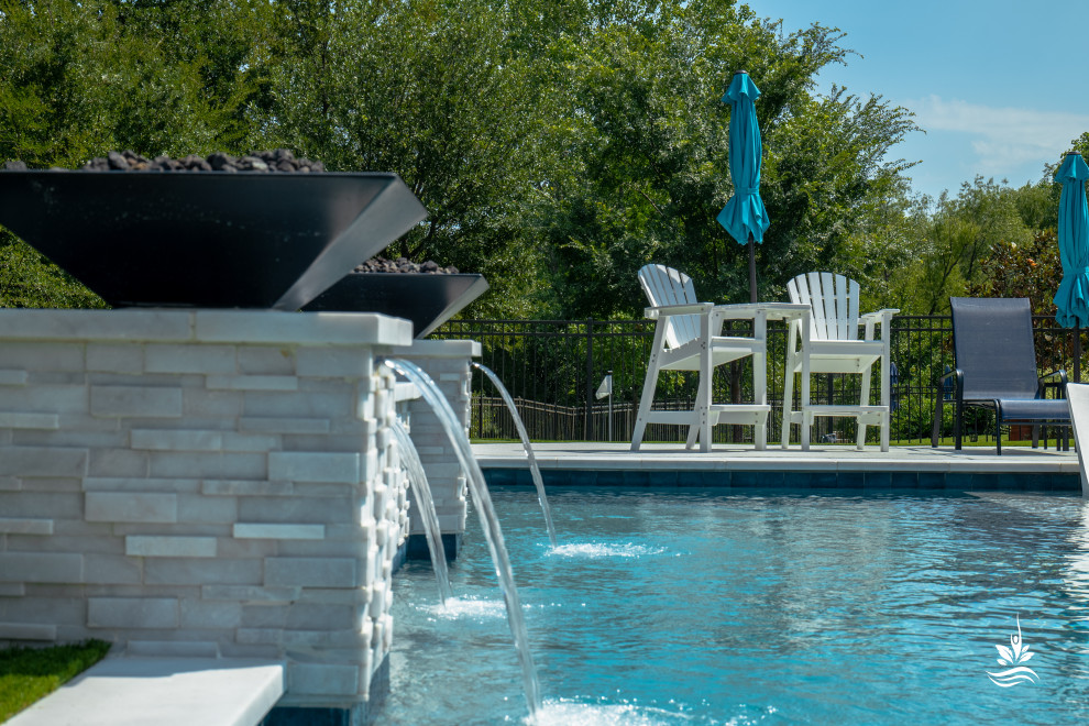 Luxe design in luxury outdoor living | BUK2101 - Modern - Pool - Dallas - by Selah Pools & Spas ...