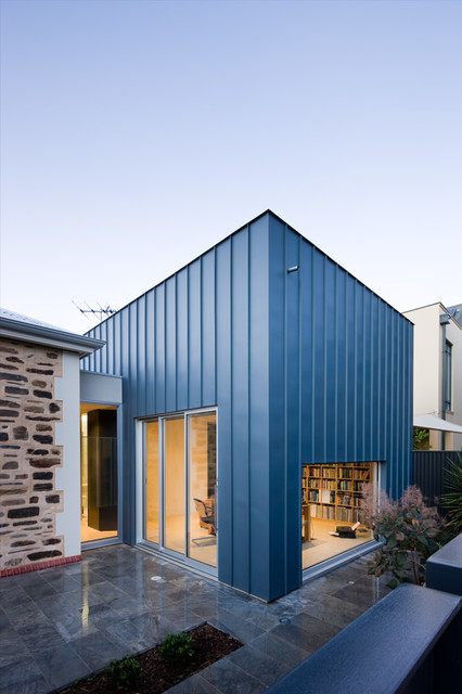 Houzz Tour: Adelaide Bluestone Cottage Turns to Face the Street | Houzz NZ