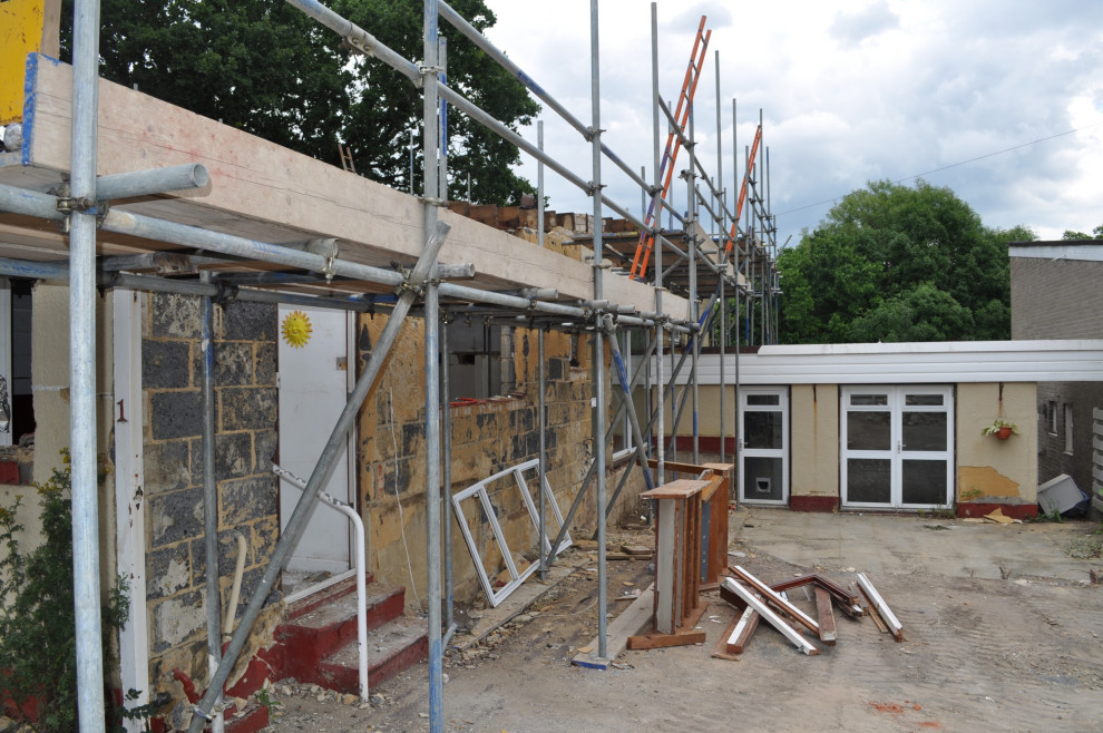 Total refurb, re-design, extension, inside and out of mid-century developementre - Contemporary ...