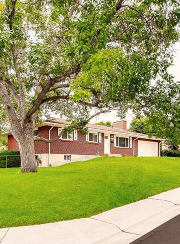 Design ideas to update 60’s red brick ranch