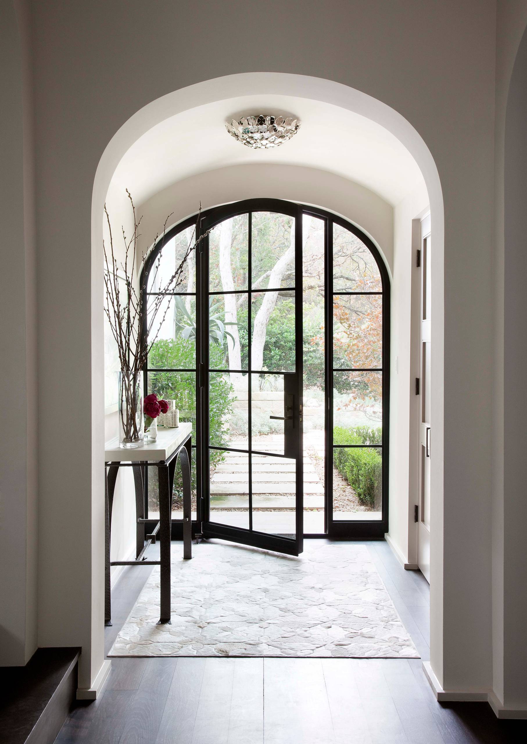 Key Entryway Dimensions for Homes Large and Small