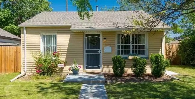 Exterior paint colors for small house