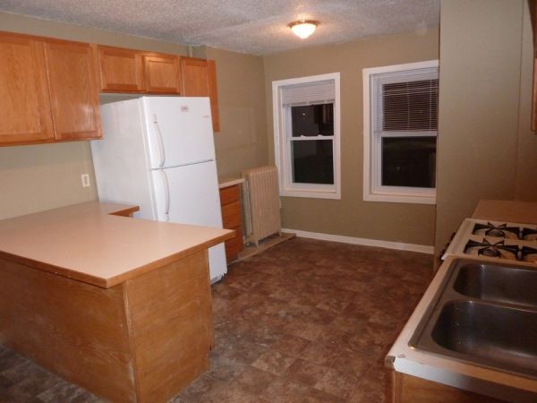 Post your best (WORST!) horrible kitchen.