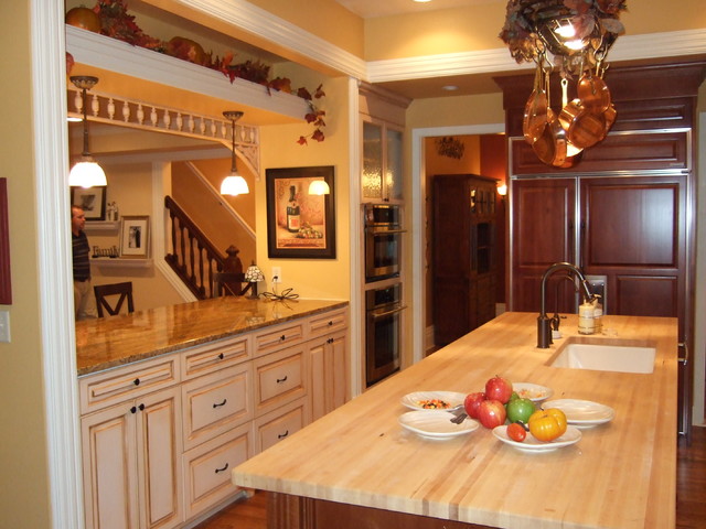 Queen Anne Victorian Houses Kitchens