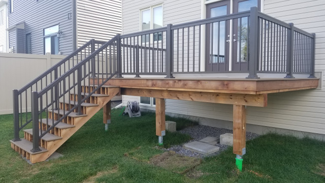 10' x 14' TimberTech Composite Deck - Coconut Husk - Moderne - Terrasse ...
