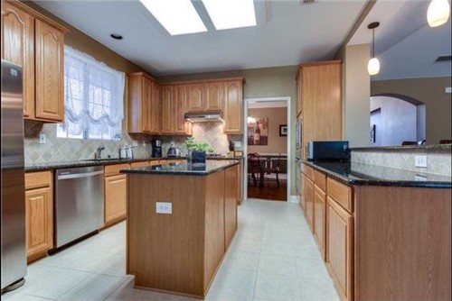 Updating a 90's kitchen