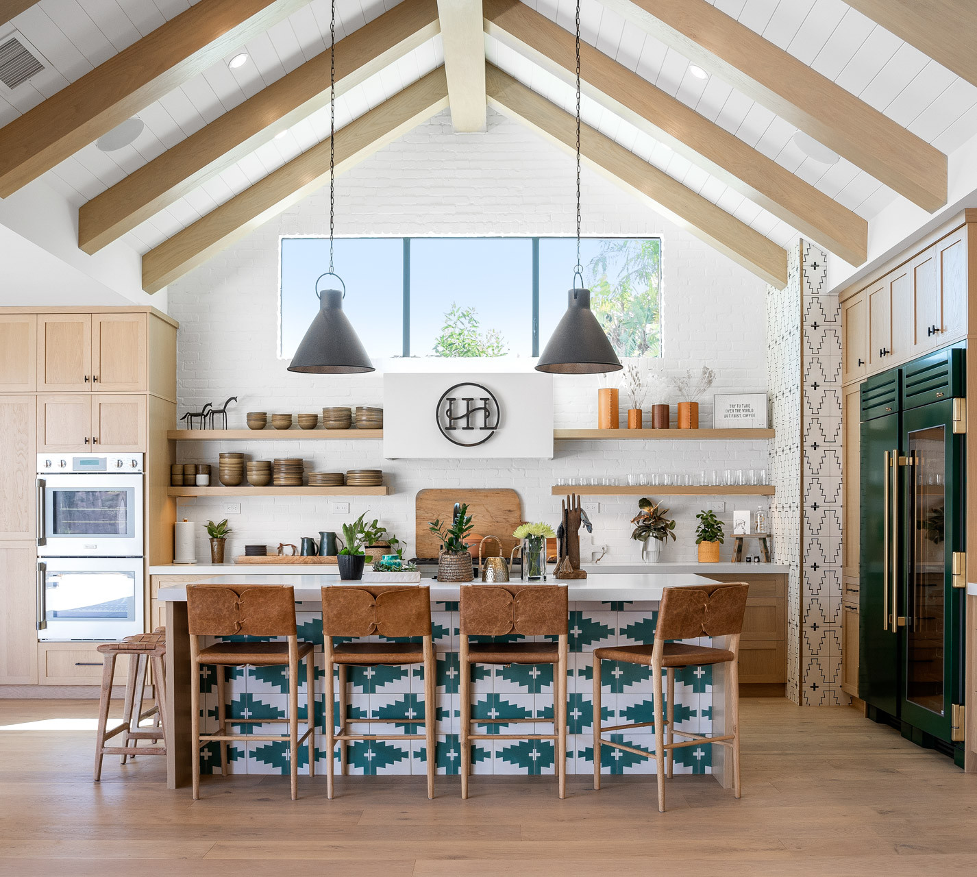 17 Kitchens That Make a Statement With Design | Houzz AU
